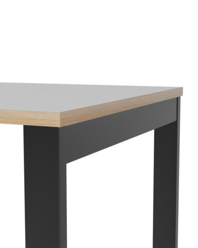 Bastion Workstation – meinteriors